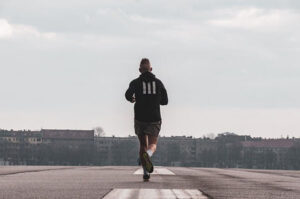 How Should Your Foot Hit the Ground When Running? - Endurz